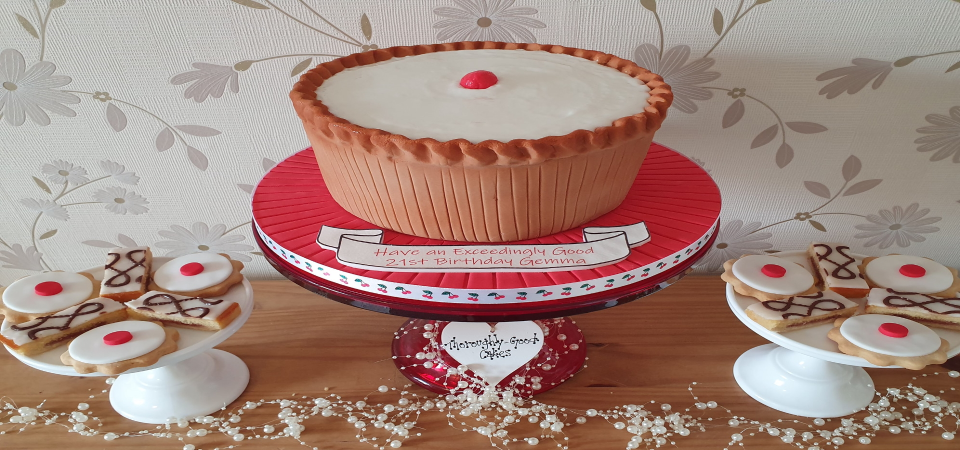 Cake Tables | Thoroughly-Good Cakes Ltd